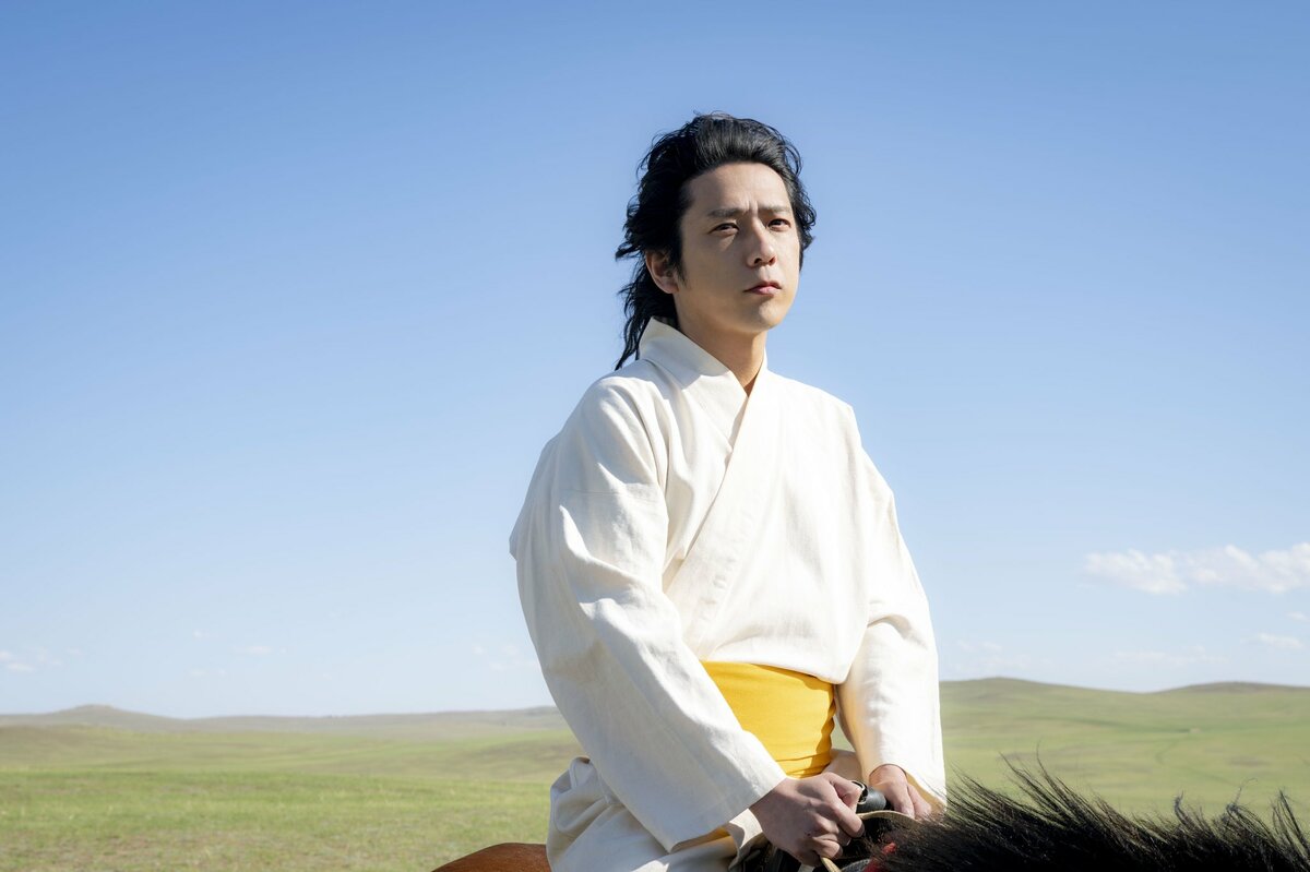 (2ページ目) 「あれ？これは…」二宮和也、26年7月期『VIVANT2』出演確定的か 公式の洞窟画像と67日前投稿画像が酷似｜ニュース｜ピンズバNEWS