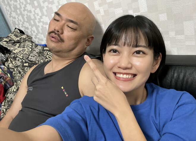 『tver』最速記録更新!ダウンタウン松本人志も浜田雅功も絶賛する『水曜日のダウンタウン』クロちゃんの彼女・リチ「ガチ結婚」まである理由と「意外な過去」|概要|ニュース|ピンズバnews