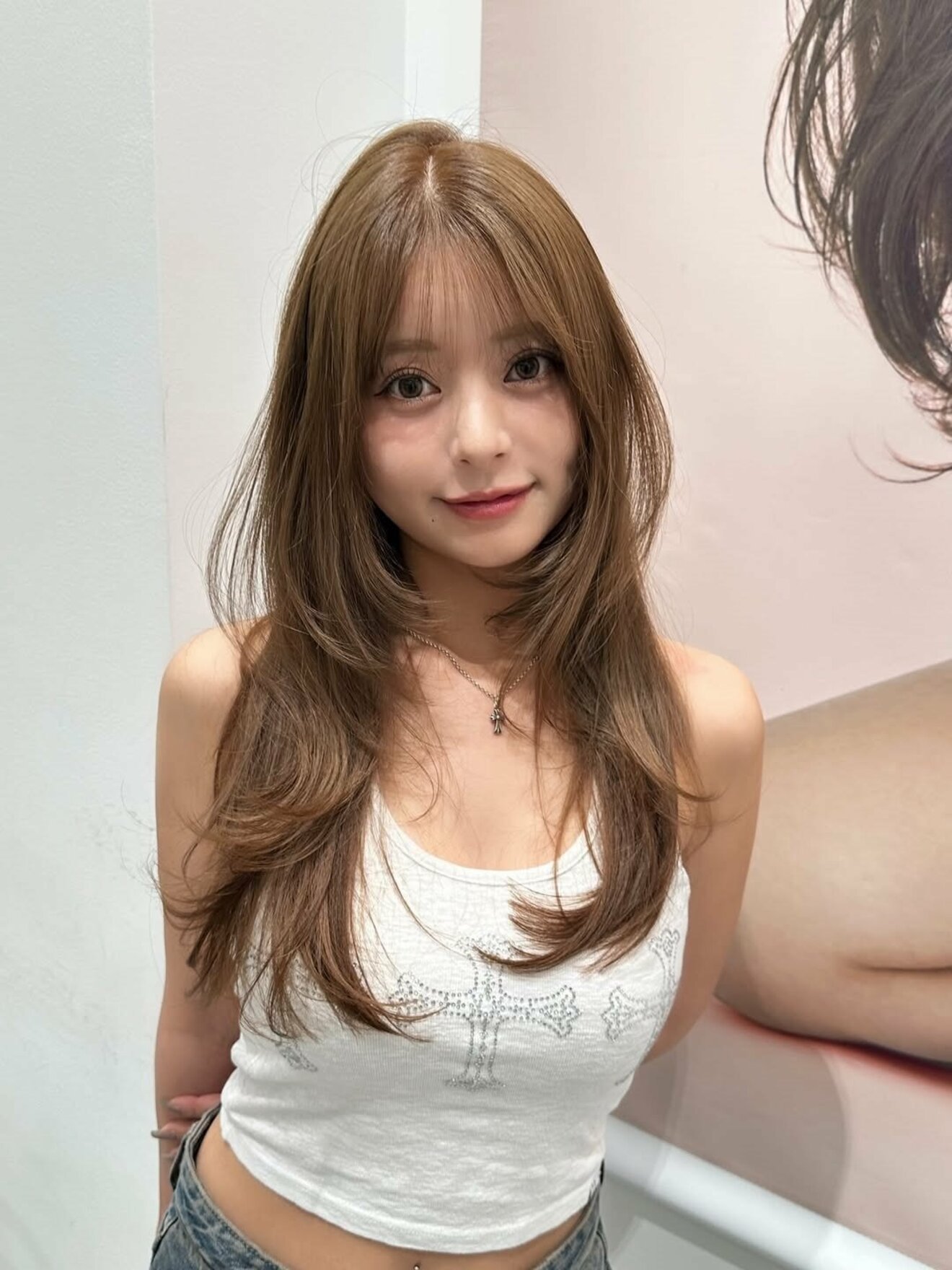 「こんな可愛かったっけ？」バレー高橋藍と交際報道のuka.、“へそピ光る”ノースリーブ姿でちゅん顔披露｜ニュース｜ピンズバNEWS