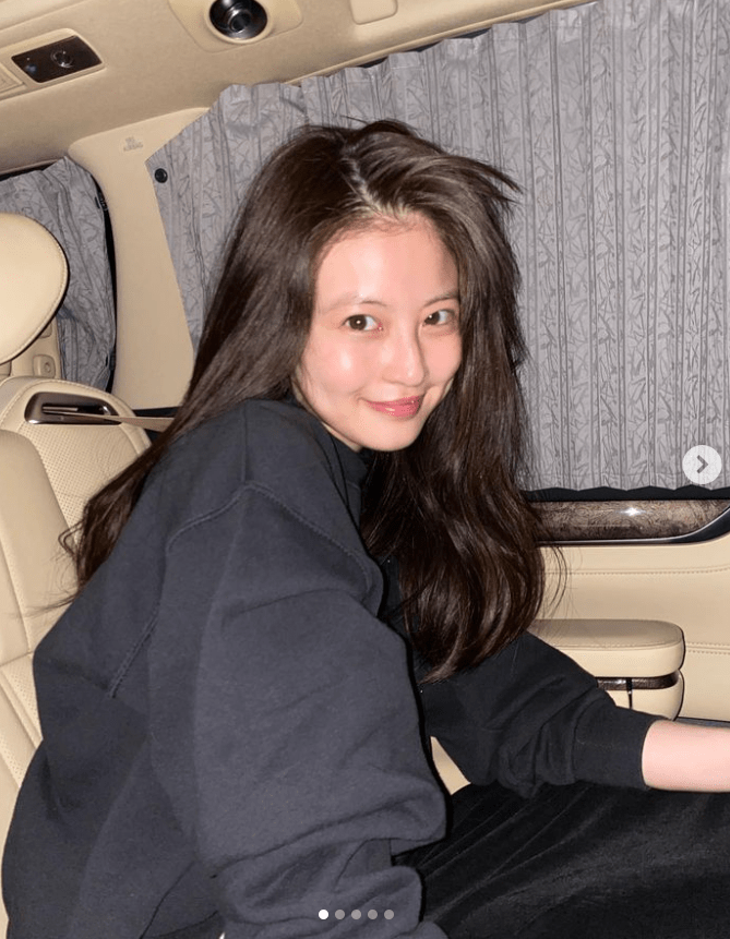「綺麗なお姉さんすぎる」今田美桜、大人な雰囲気たっぷりノースリーブ黒ワンピで印象激変!『東カレ』登場に「やば!可愛すぎるでしょ」|ニュース