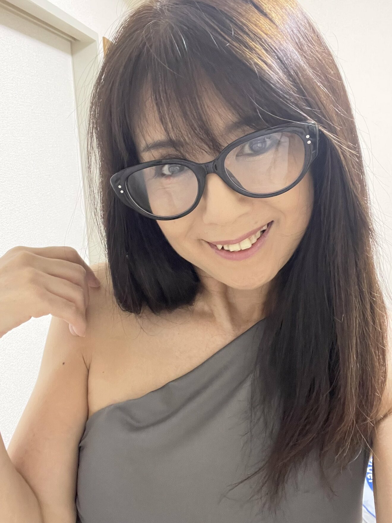 【オールドファン沸騰】桜樹ルイ「55歳グラビア復帰」の舞台裏を独占告白 28年ぶり撮影現場の様子も判明｜ニュース｜ピンズバnews 