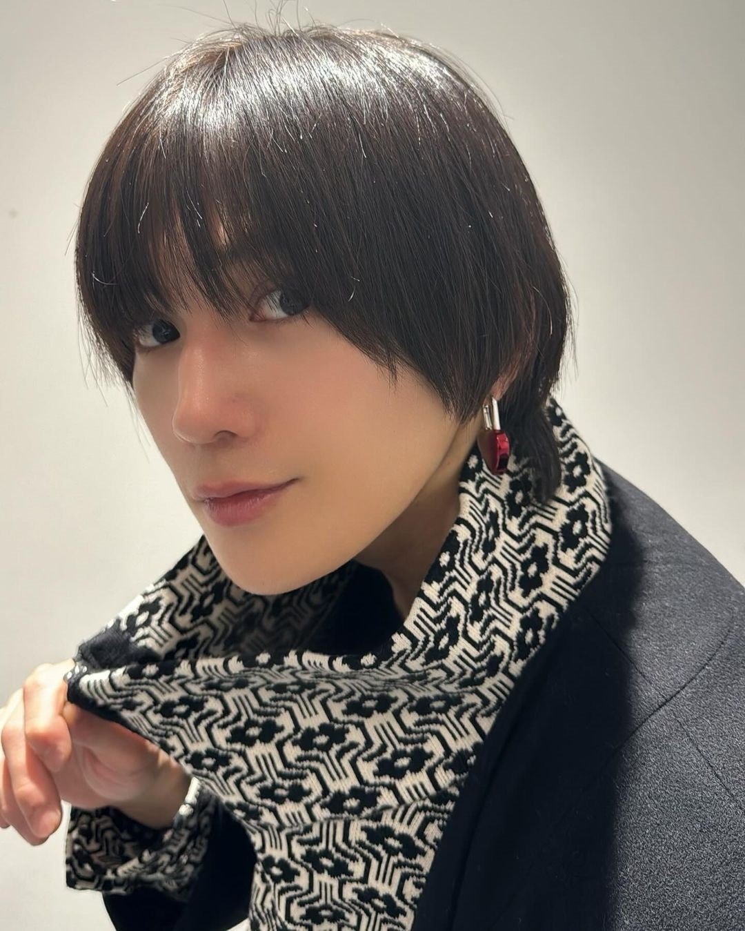 FANTASTICS八木勇征『anan』アザーカットでやんちゃ感たっぷりの“舌ペロショット”公開！｜ニュース｜ピンズバNEWS